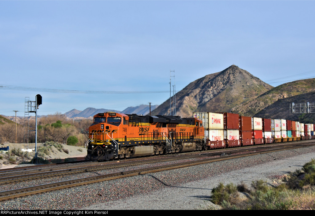 BNSF 7496 3865 Pushers